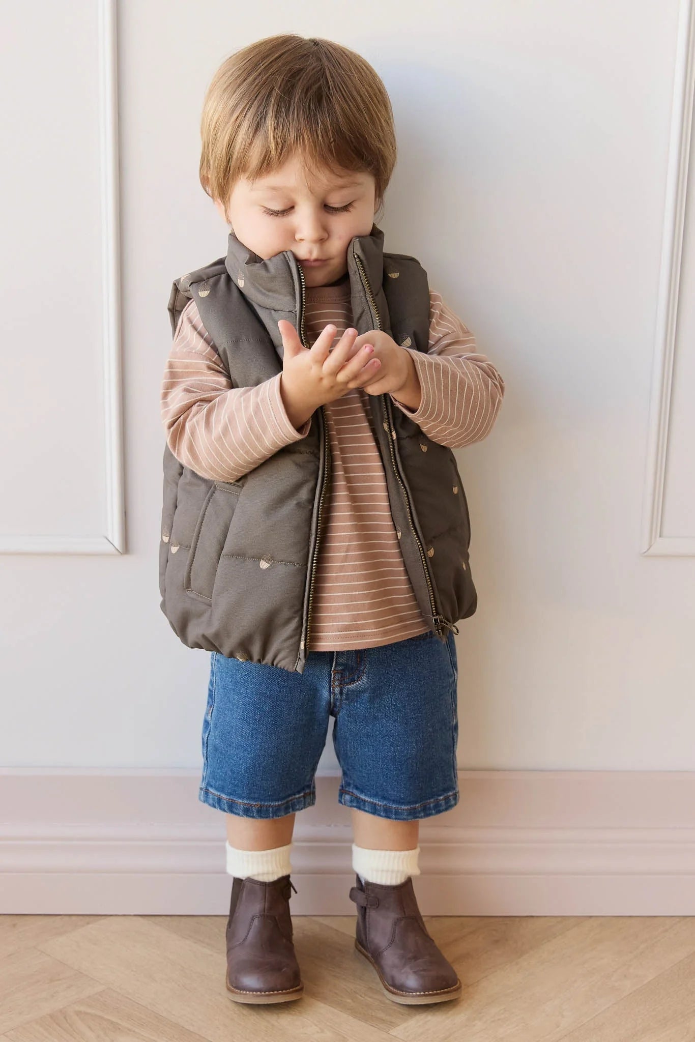 Rudi Puffer Vest - Acorn Wolf – Wanderluxe Lane